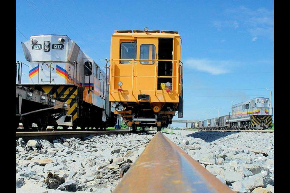 Colombia awards upgrade contract | News | Railway Gazette International